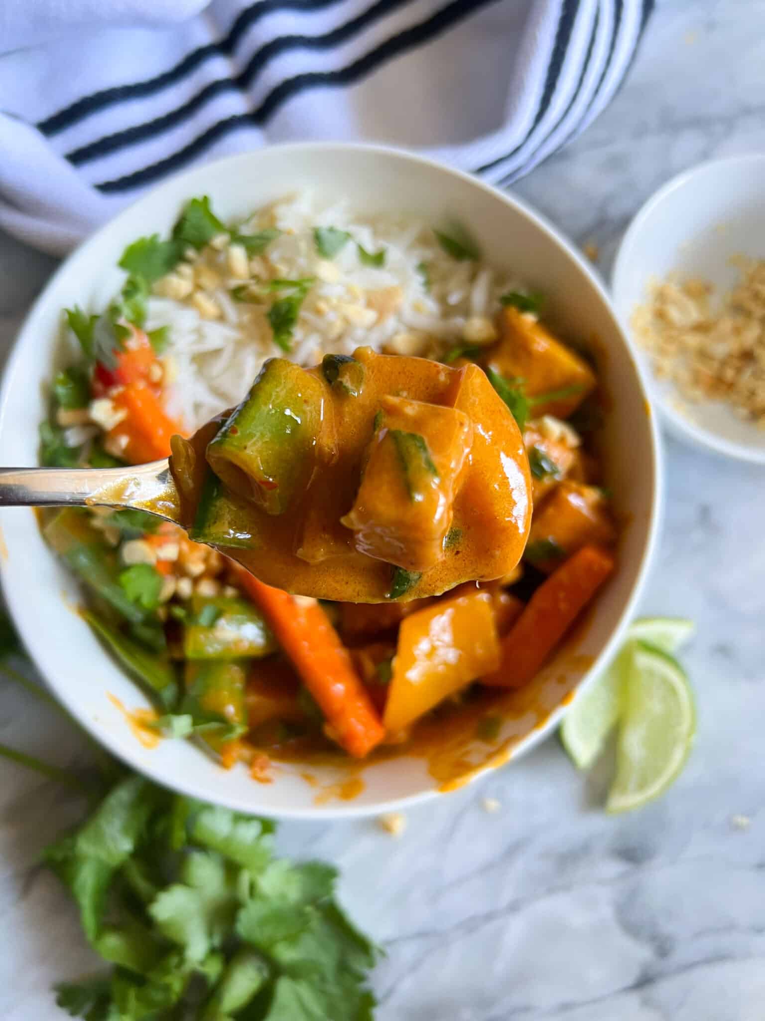 Easy One Pot Red Lentil Curry With No Tomatoes | Essy Cooks