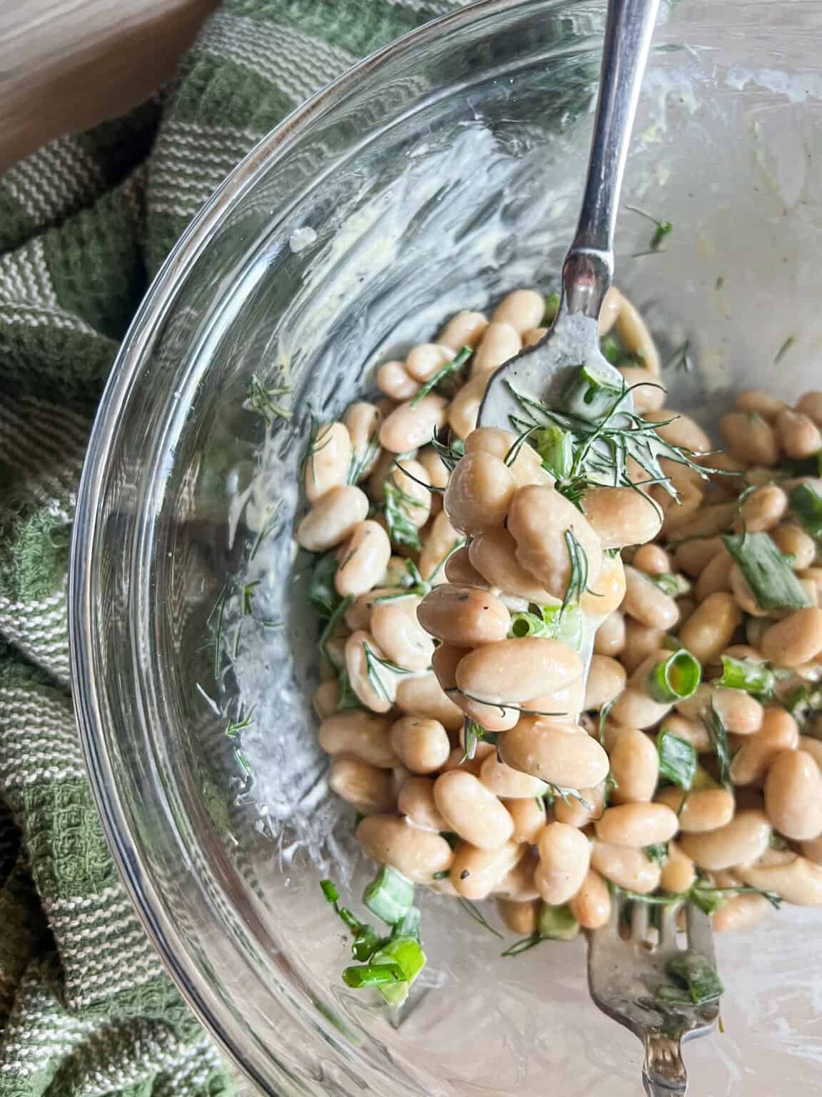 Easy White Bean Salad Recipe Ready In 3 Minutes | Essy Cooks
