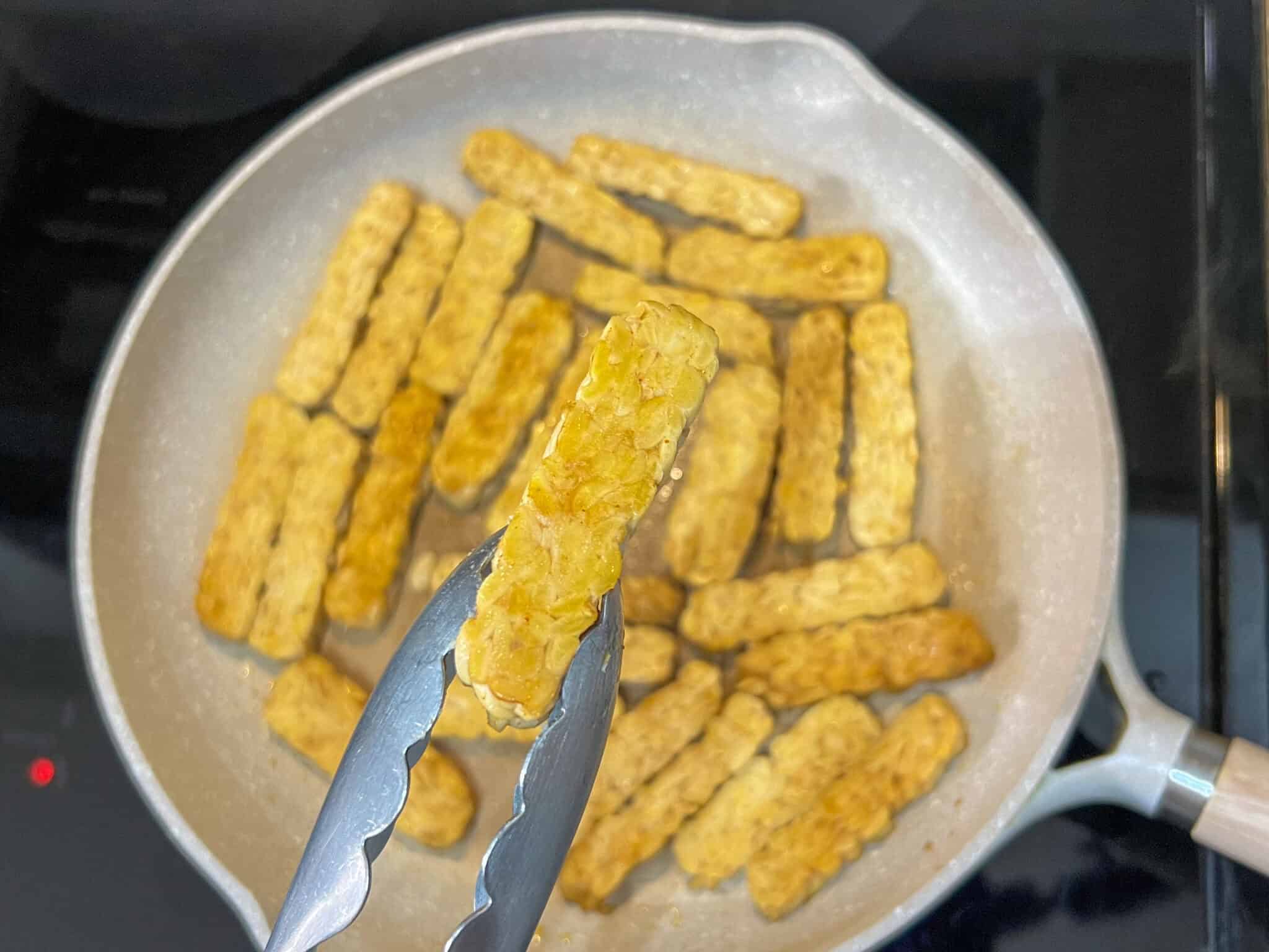 Sticky Maple Glaze Tempeh Strips Recipe | Essy Cooks