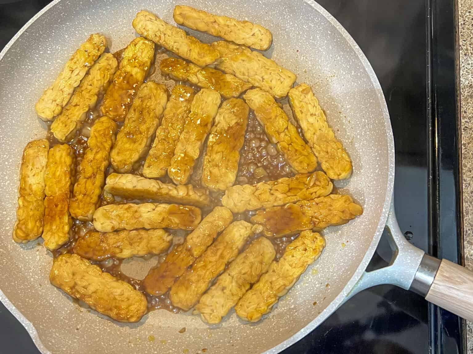 Sticky Maple Glaze Tempeh Strips Recipe | Essy Cooks